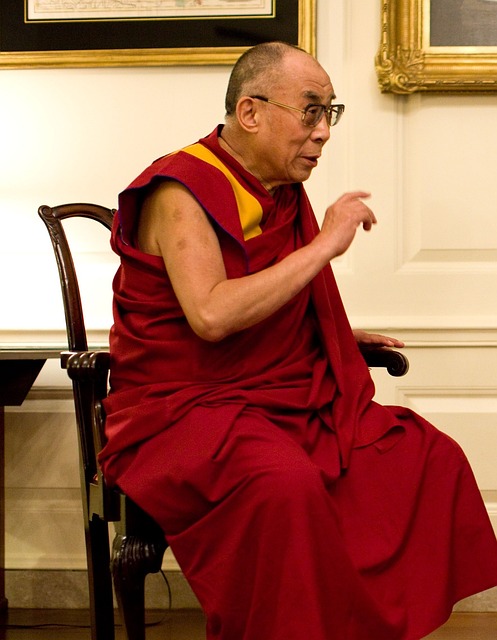 First eye tests for the Dalai Lama’s community - ABDO