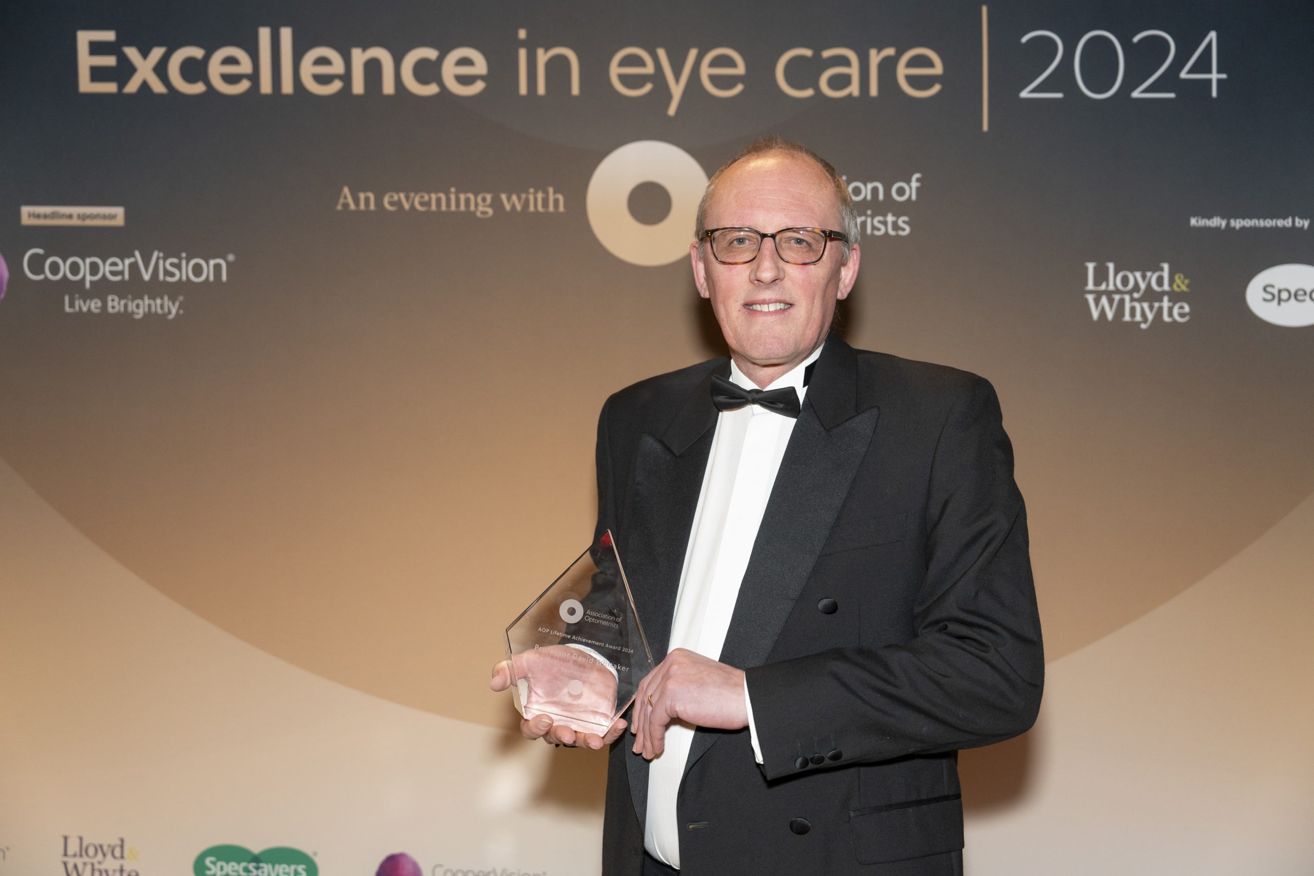 Lifetime Achievement Award for prominent researcher - ABDO